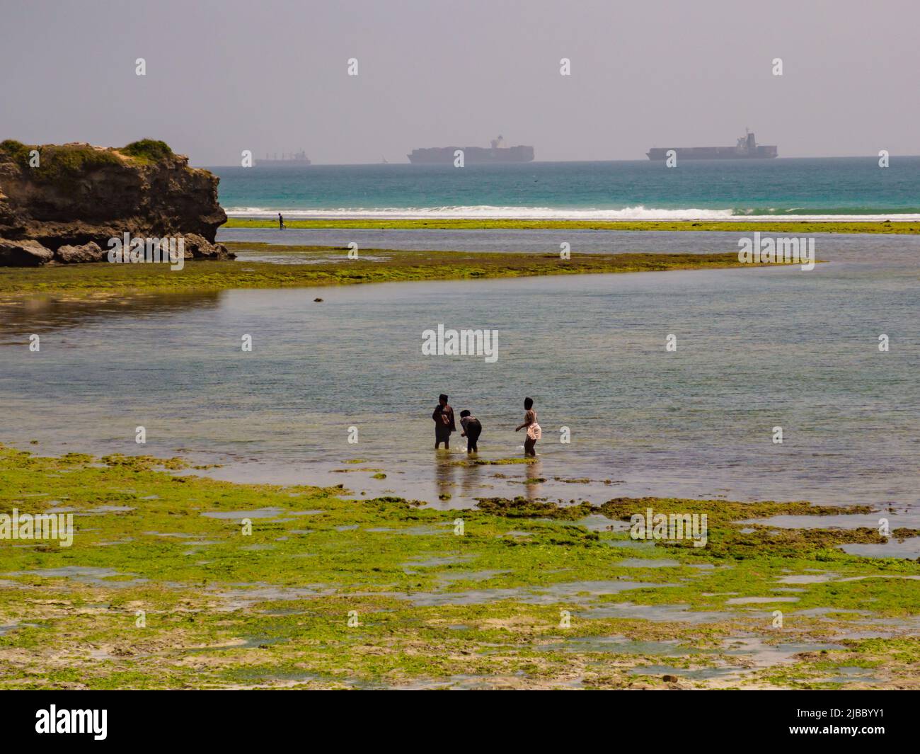 Coco beach cliff tanzania hi-res stock photography and images - Alamy