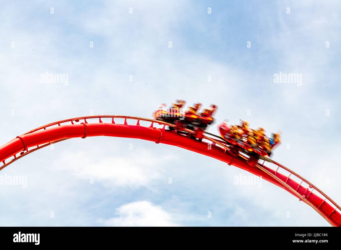 Roller coaster in universal studios hi-res stock photography and images ...