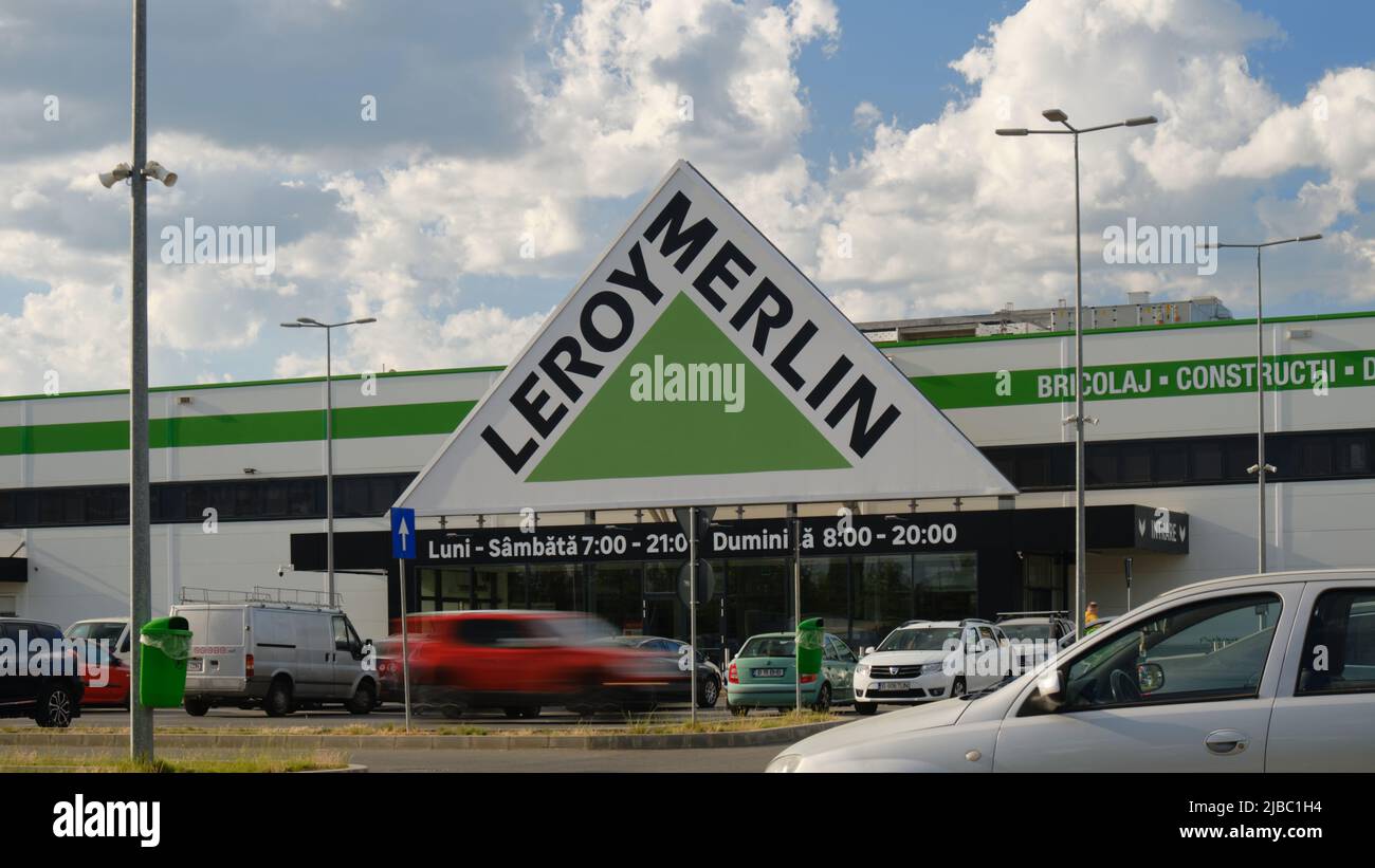 Leroy merlin logo hi-res stock photography and images - Alamy