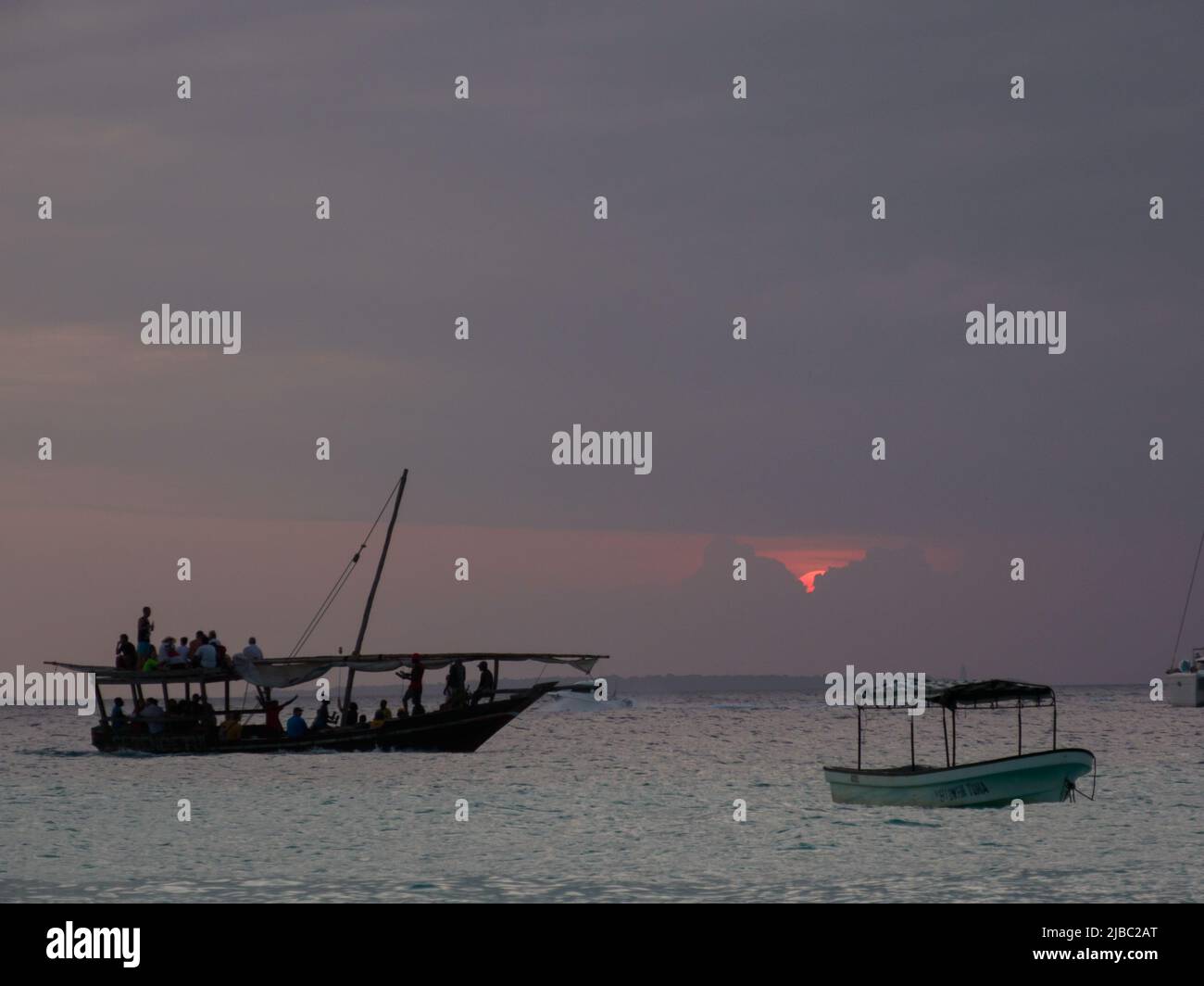 Folded sail hi-res stock photography and images - Alamy