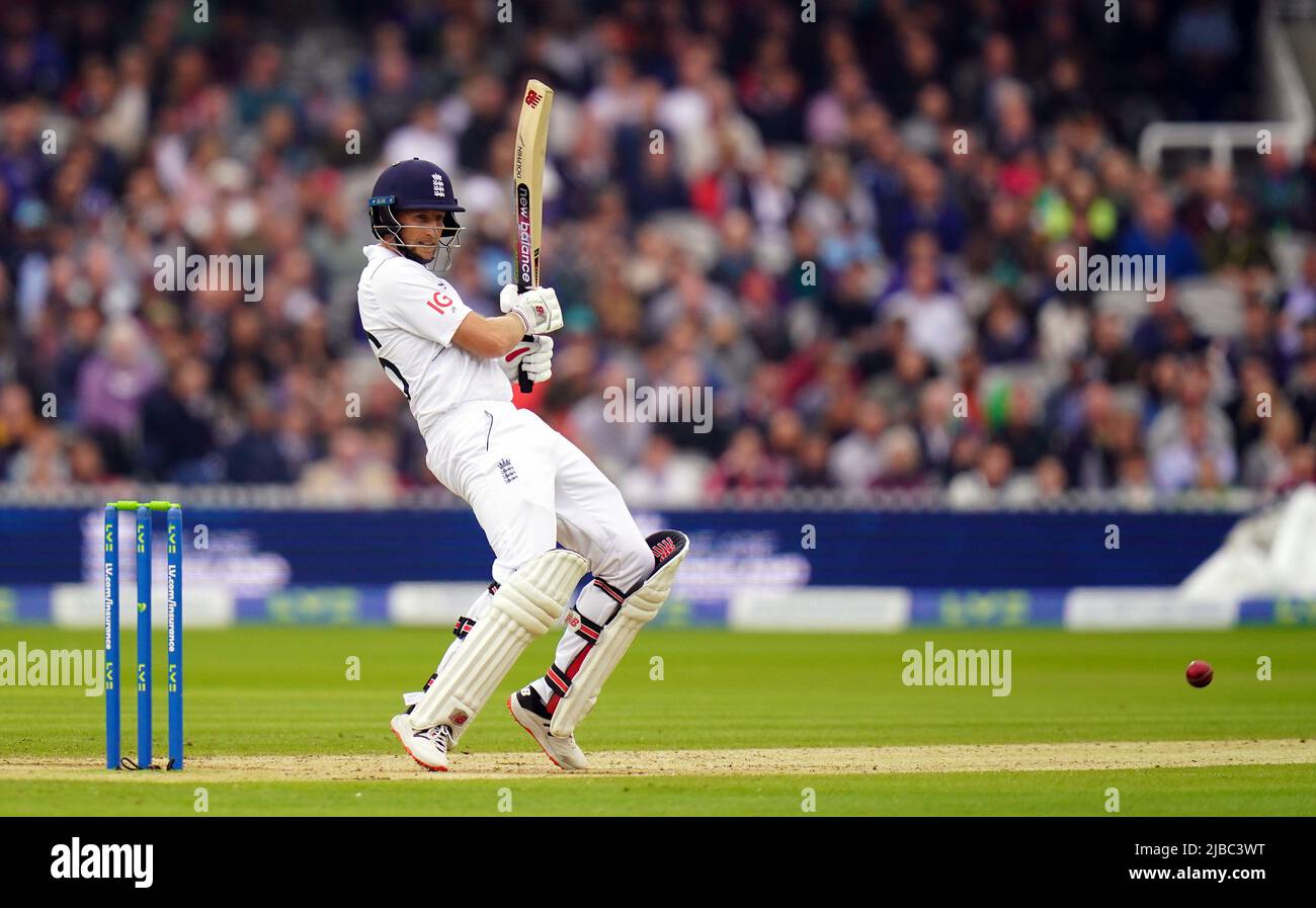 Englands joe root bats first test lords cricket ground hi-res stock ...