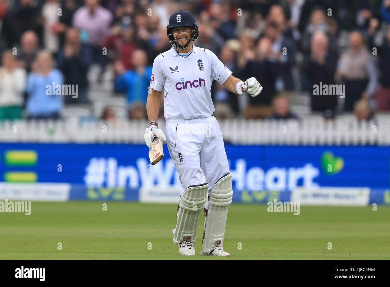 Joe root england career hi-res stock photography and images - Alamy