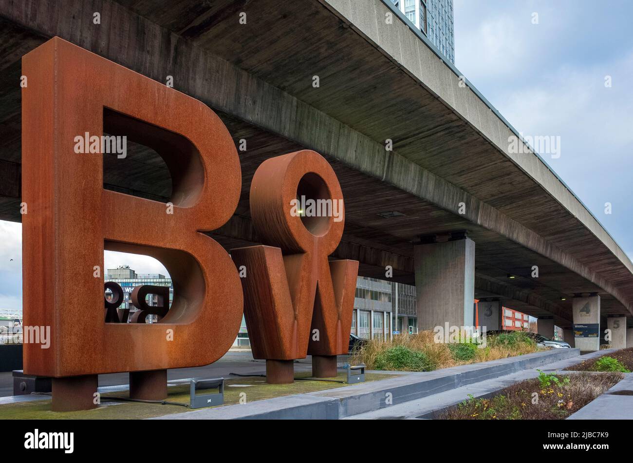 Stratford east london sculpture hi-res stock photography and images - Alamy