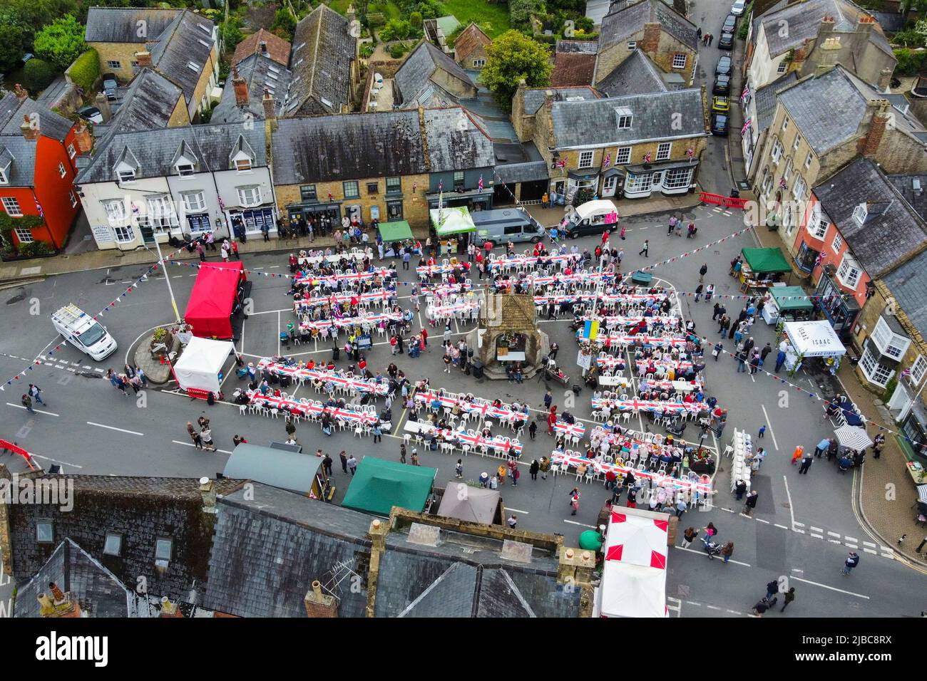 Queen street party dorset hi-res stock photography and images - Alamy
