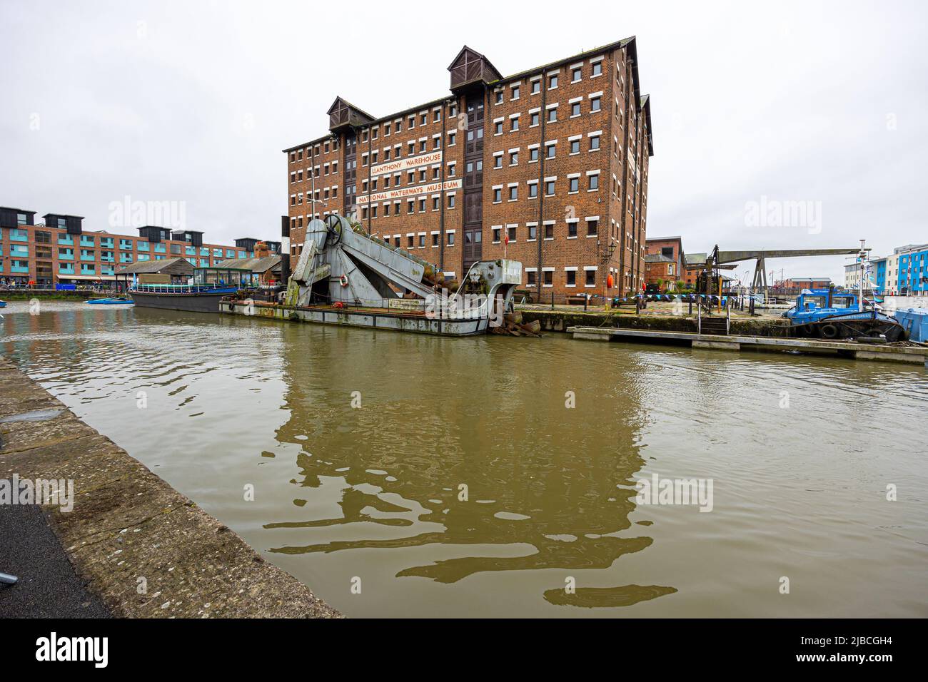 Waterfront homes in gloucester hi-res stock photography and images - Alamy