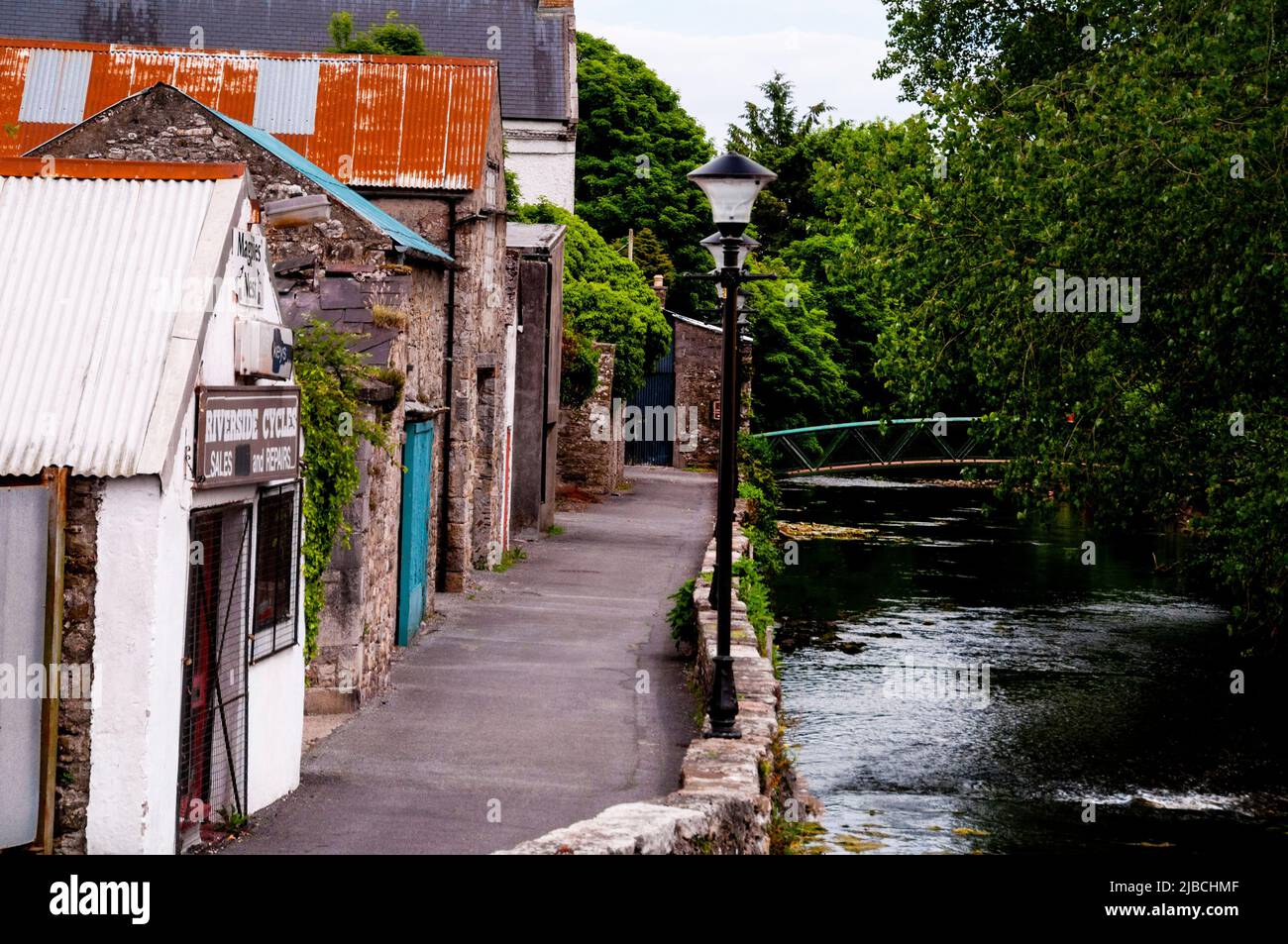 Pedestrian bridge and walk along the River Boyle in Boyle, Ireland ...