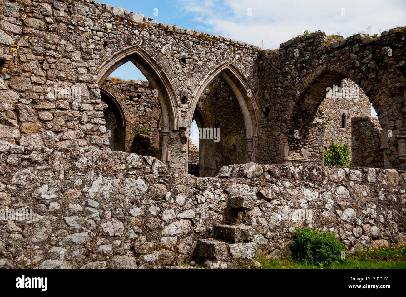 Irish gothic architecture hi-res stock photography and images - Alamy