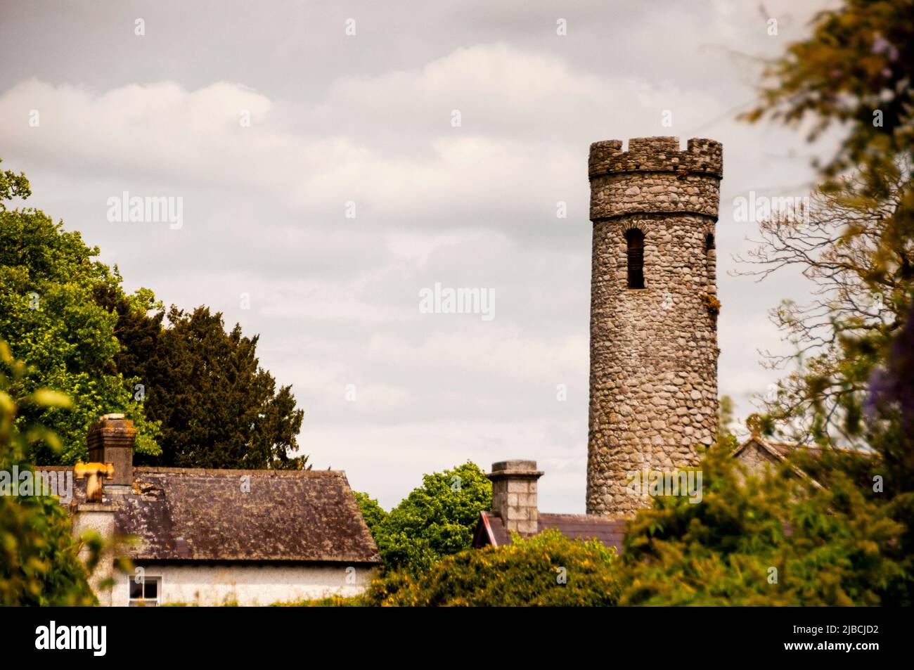 Castledermot Round Tower in Castledermot, Ireland Stock Photo - Alamy
