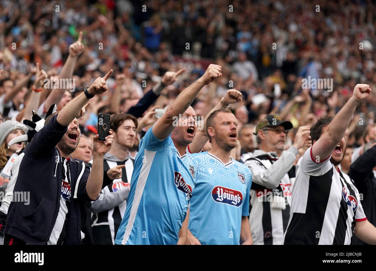 Grimsby Town fans ahead of the Vanarama National League play off final ...