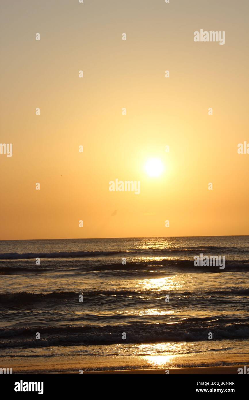 Chasing sunsets hi-res stock photography and images - Alamy