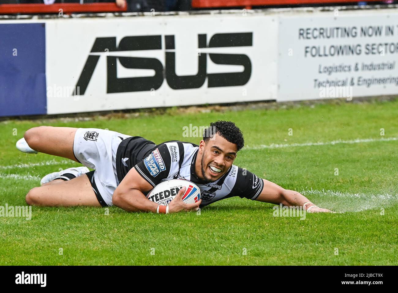 Darnell McIntosh (5) of Hull FC goes over for a try in , on 6/5/2022 ...