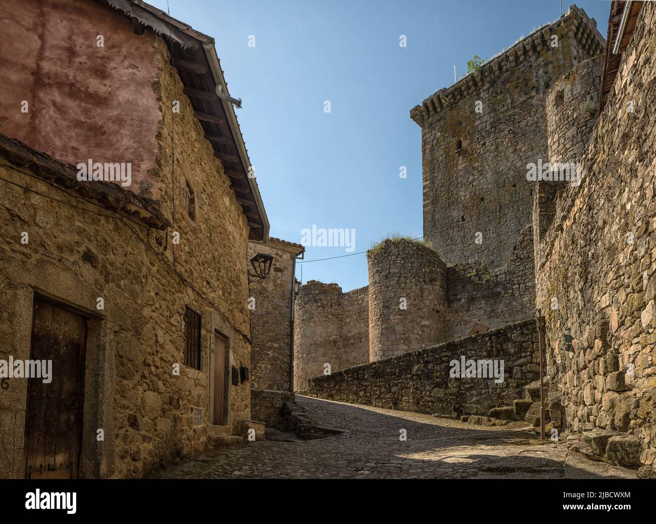 Spain leon village hi-res stock photography and images - Alamy