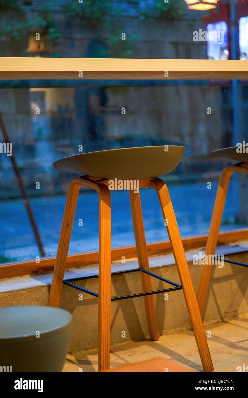 High chair position in a cafe Stock Photo - Alamy