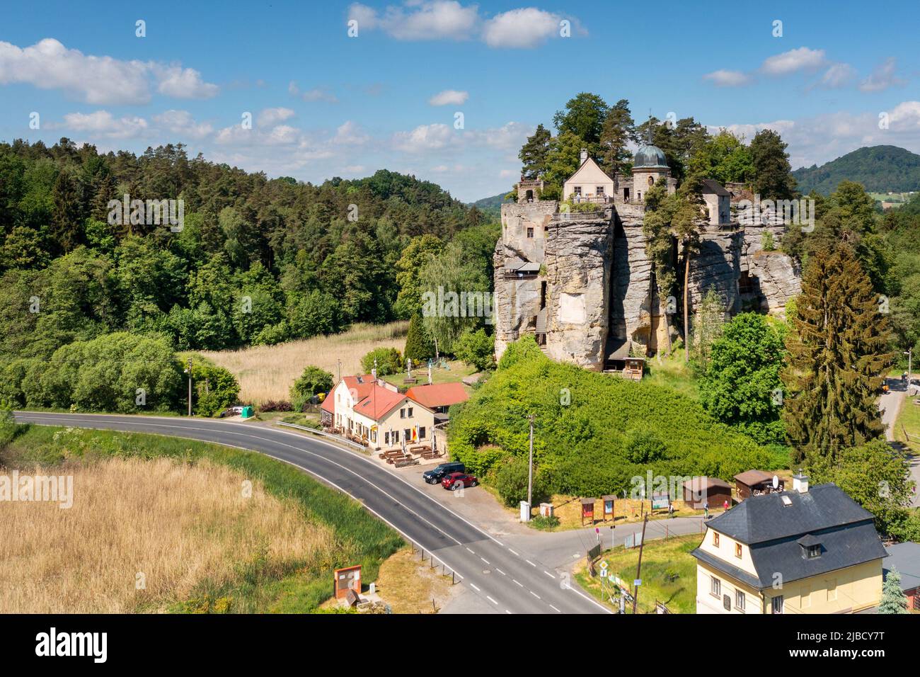 skalni hrad Sloup v Cechach, Novy Bor, Ceska republika / rock castle ...