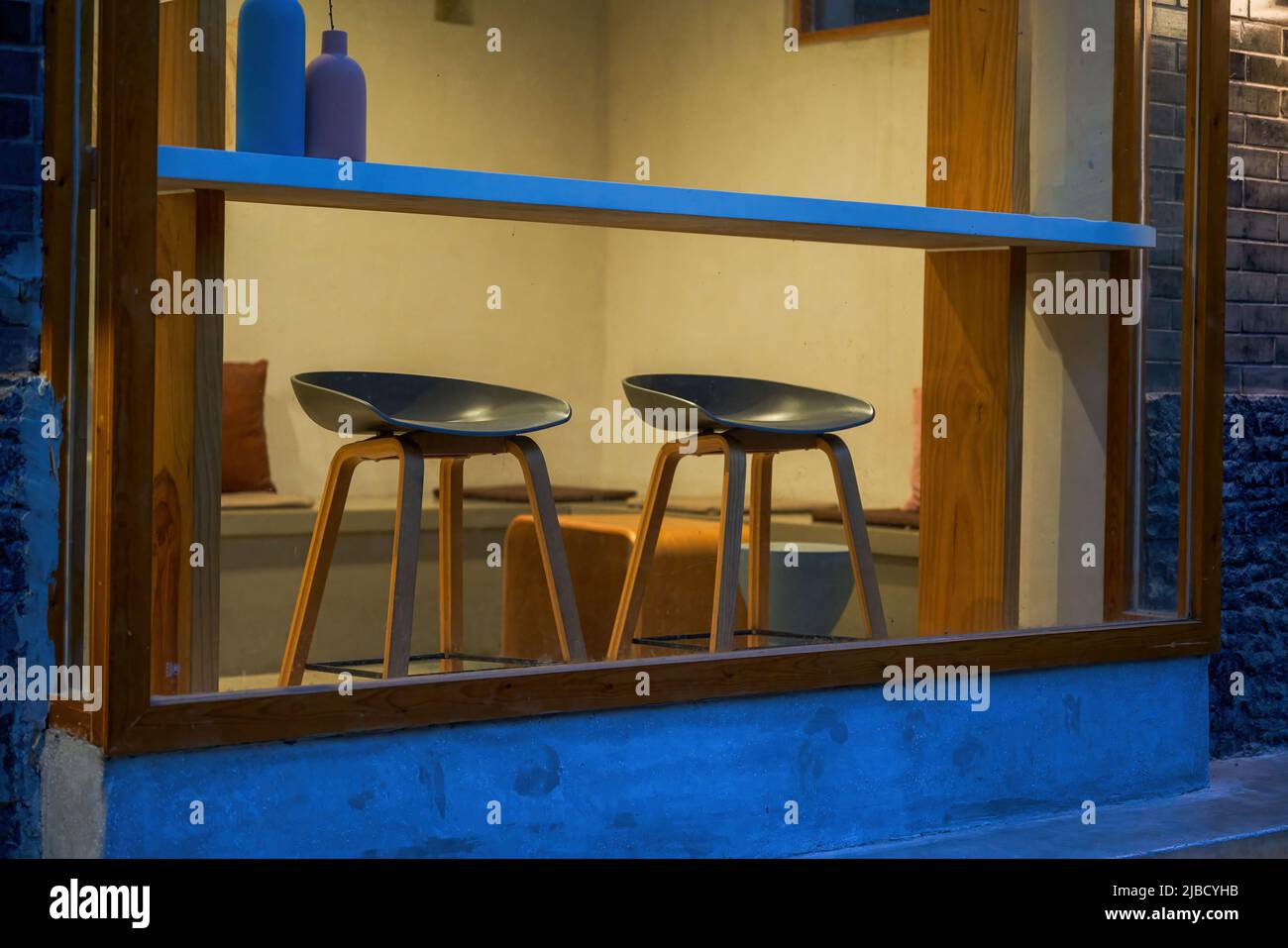 High chair position in a cafe Stock Photo - Alamy