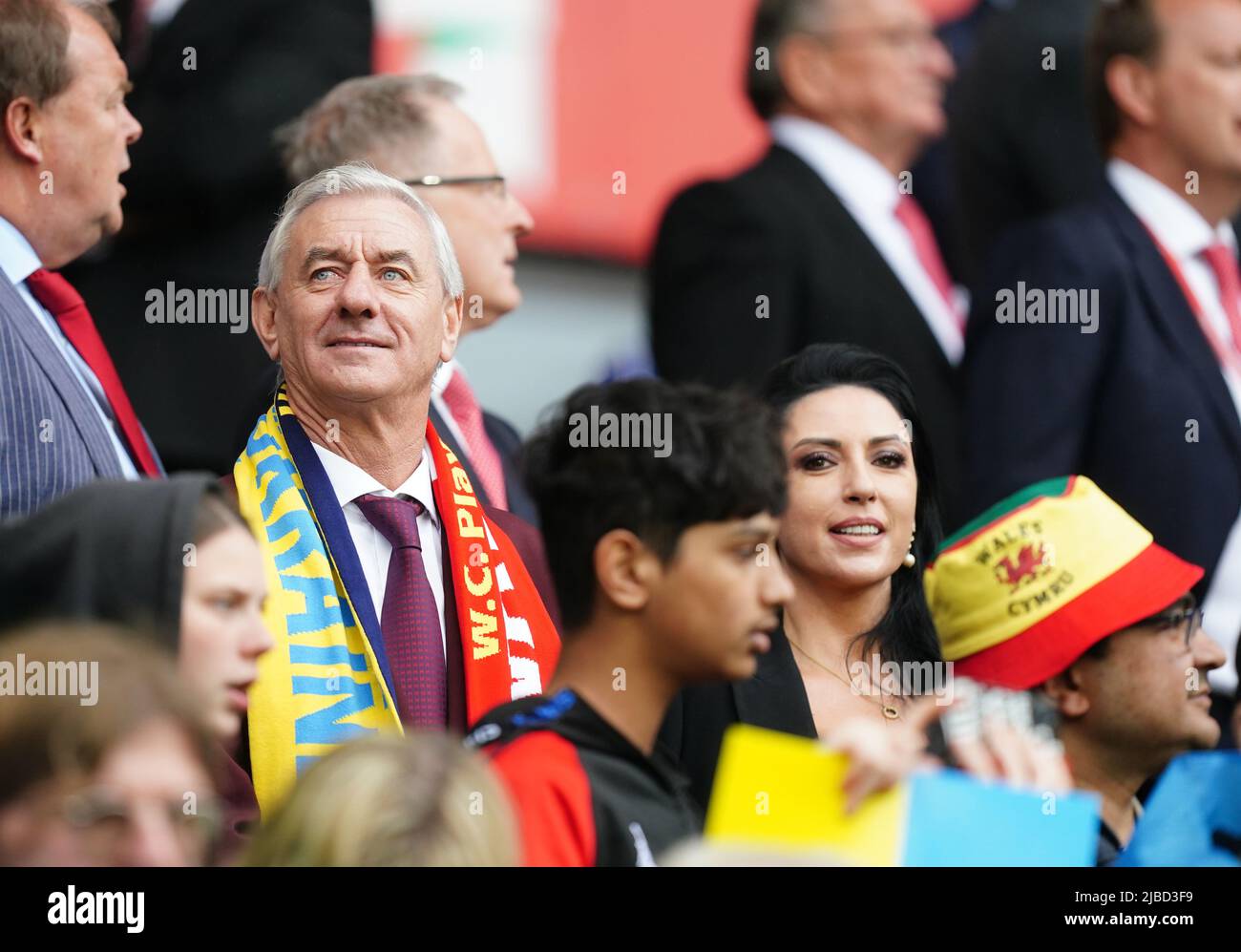 Ian Rush and Carol Anthony in the stands before the FIFA World Cup 2022 ...