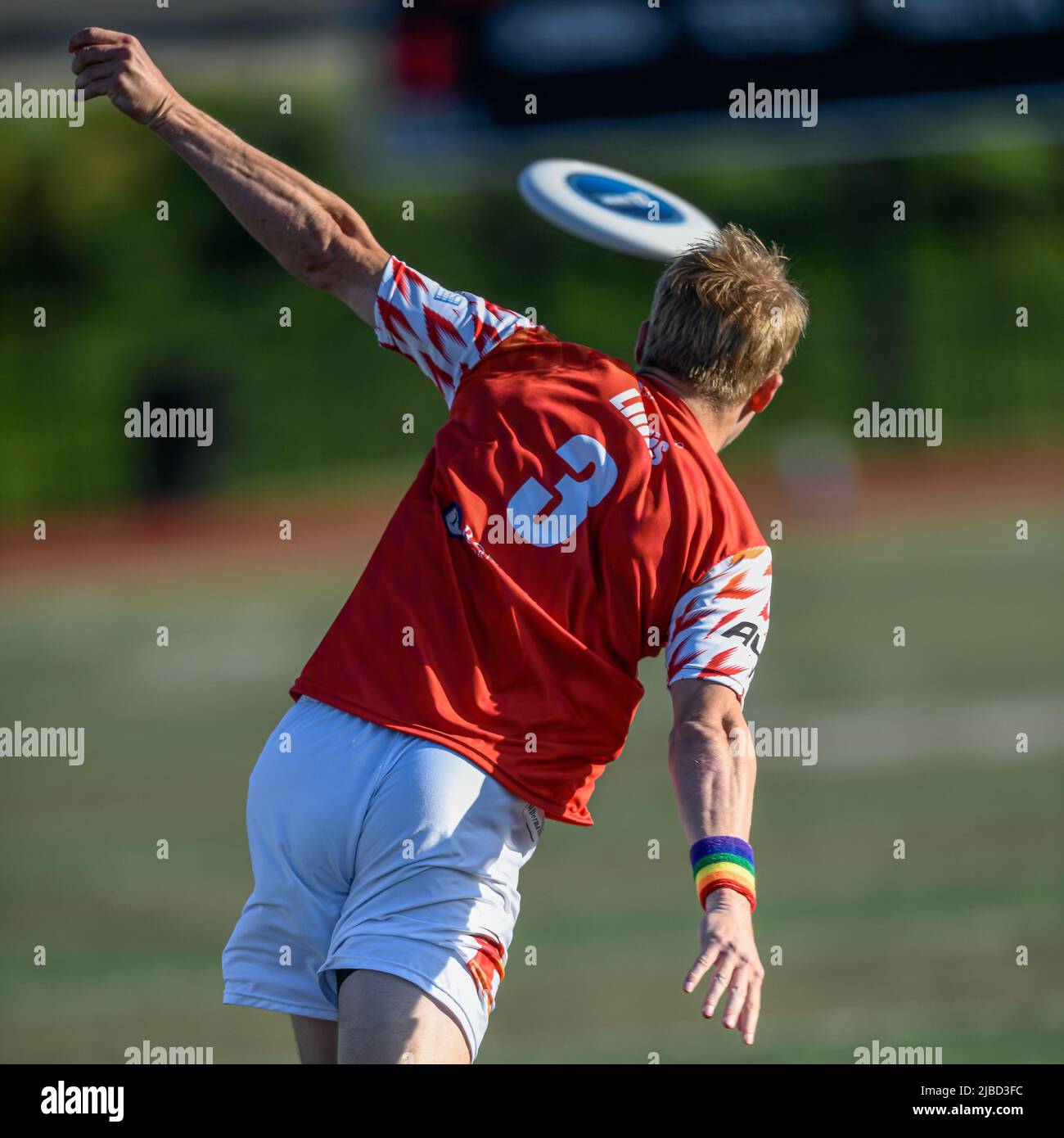 Throw disc hi-res stock photography and images - Alamy