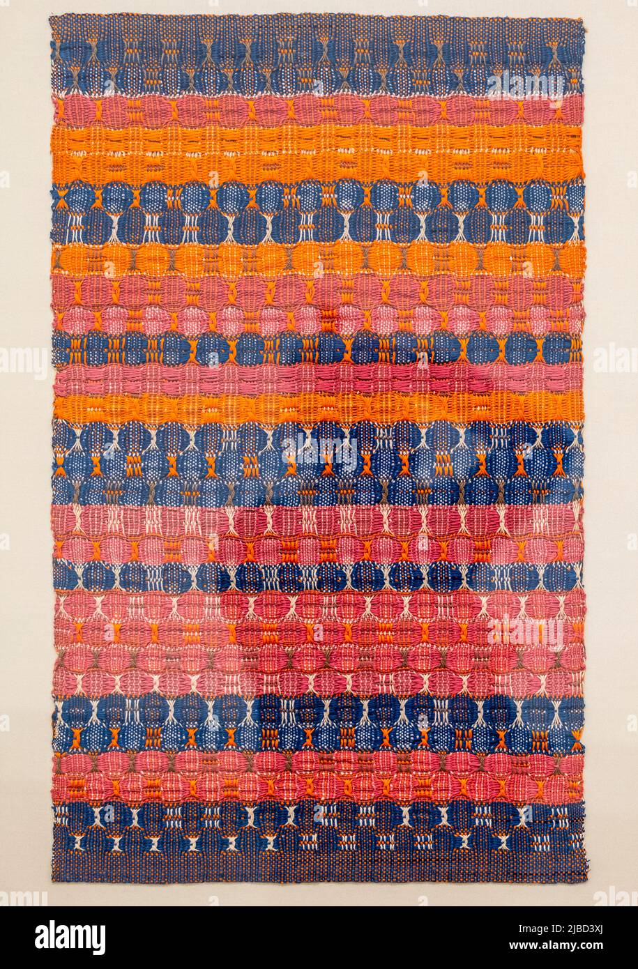 Anni Albers, red and Blue Layers, Cooton, 1954, Bauhaus Stock Photo - Alamy