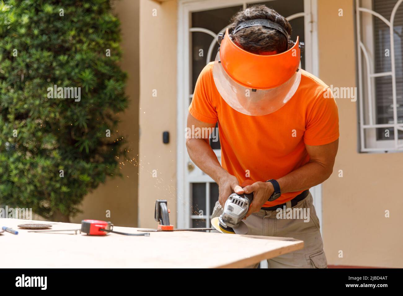 Home workshop hi-res stock photography and images - Alamy