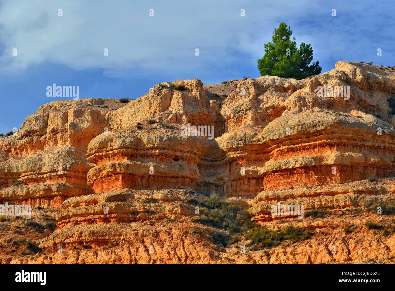 Clay and sandstone layers in Geology Stock Photo - Alamy