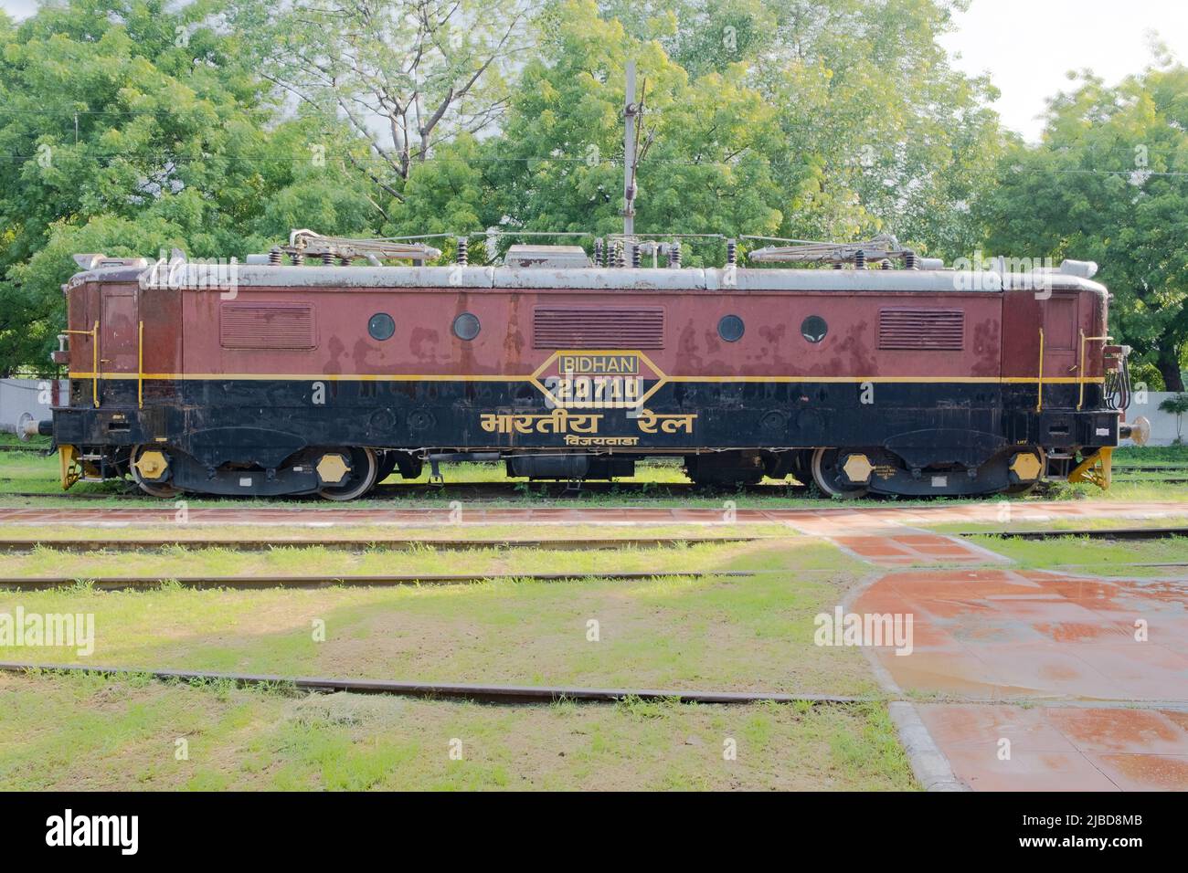 WAG1 20710 "Bidhan". This is the first WAG1 built in India (first run ...