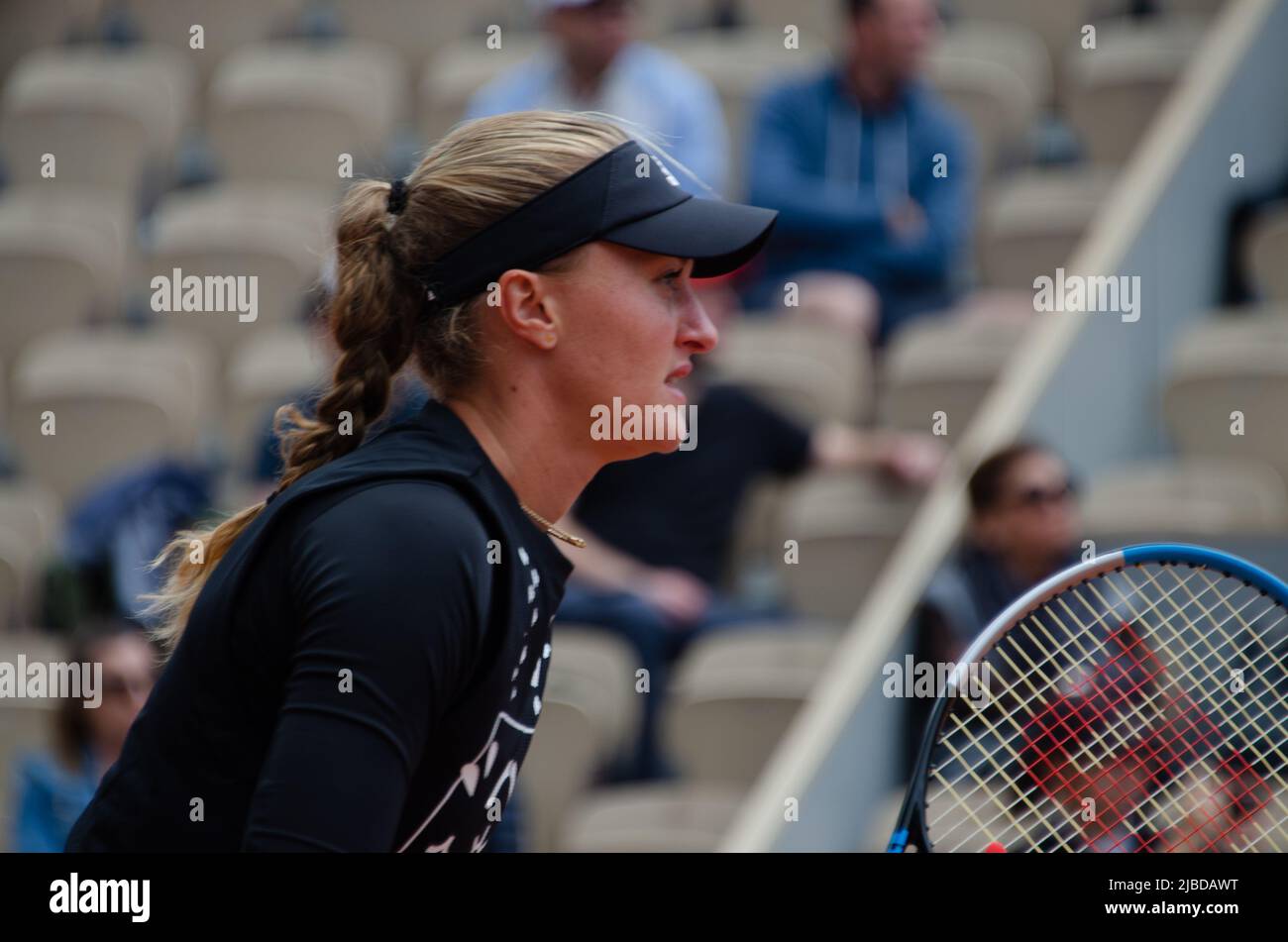 Caroline Garcia and kristina Mladenovic, court simone-mathieu, rolanf ...