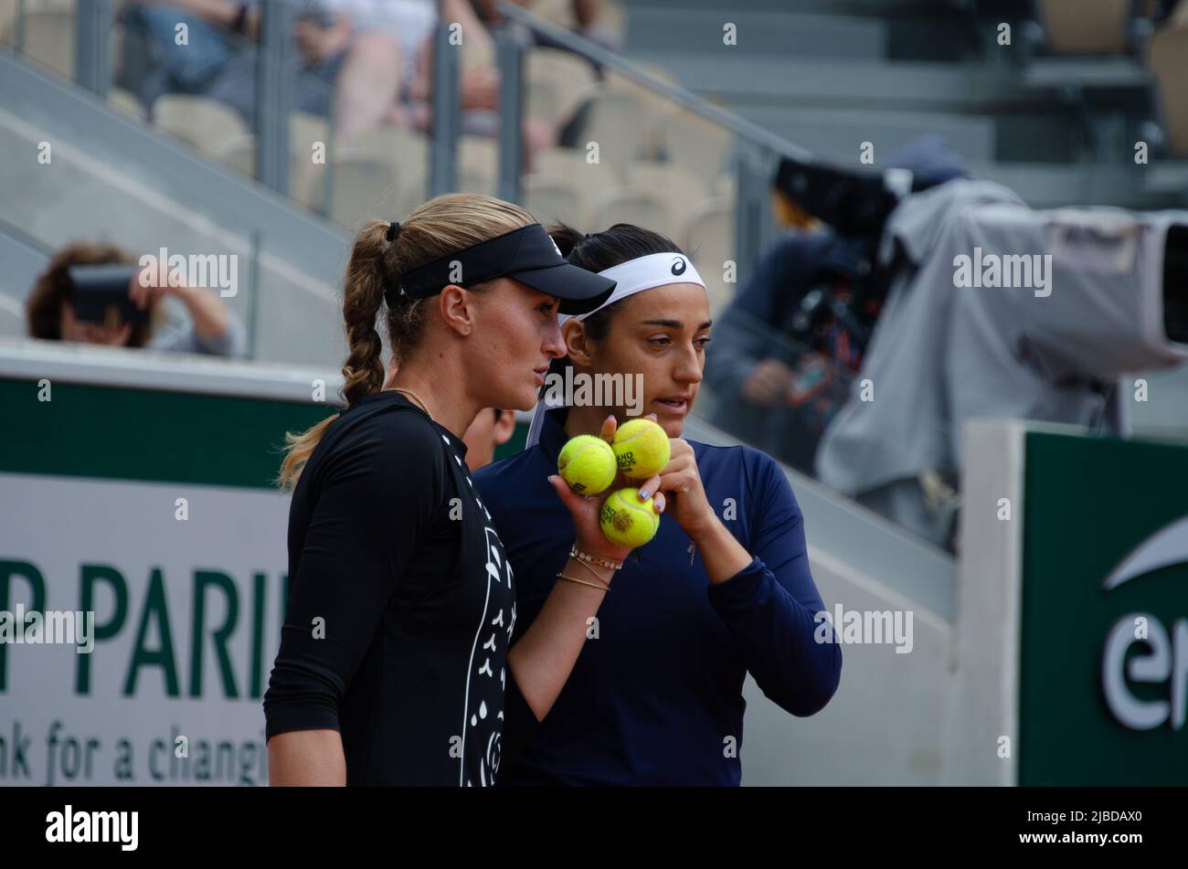 Caroline Garcia and kristina Mladenovic, court simone-mathieu, rolanf ...
