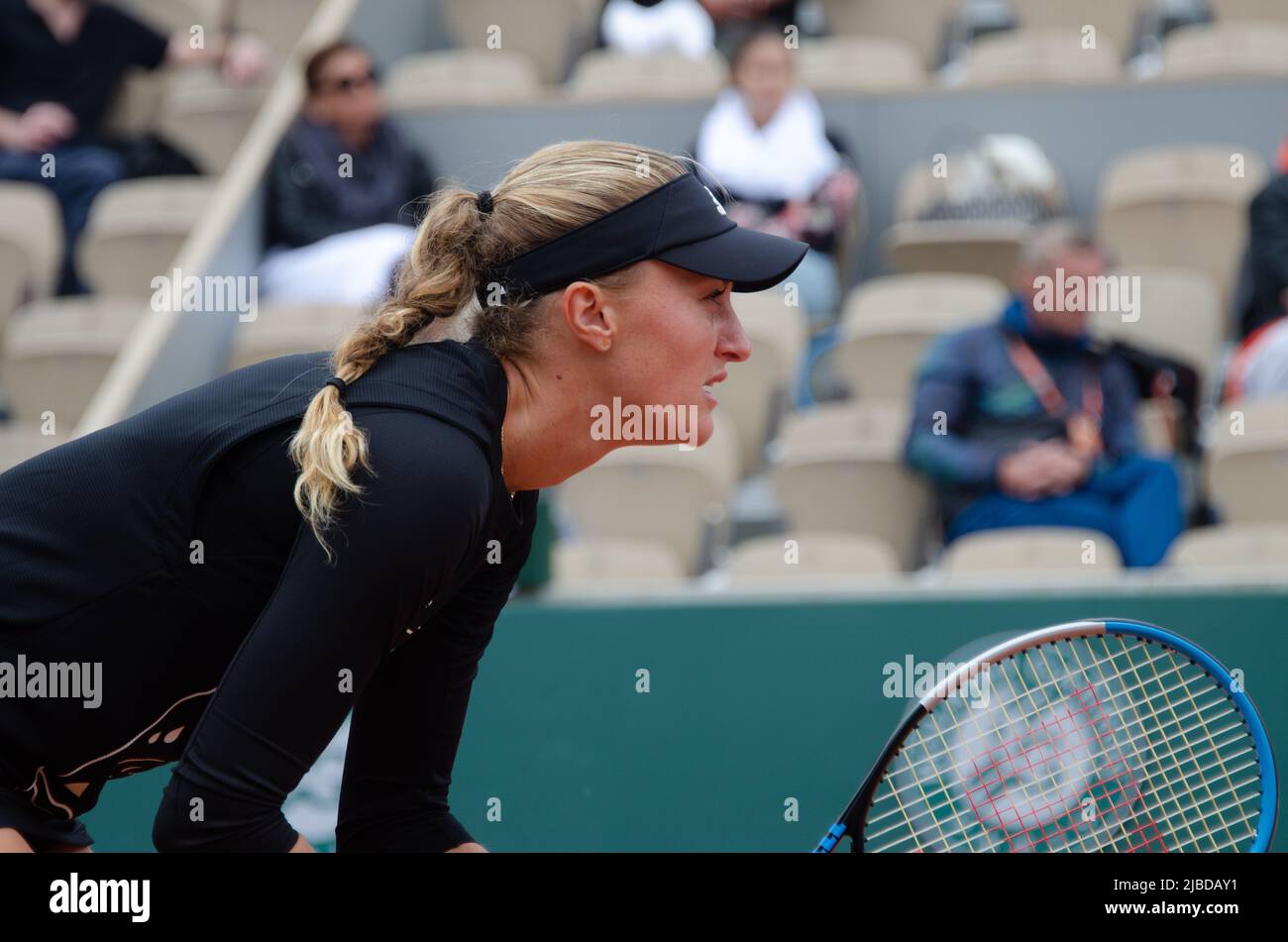 Caroline Garcia and kristina Mladenovic, court simone-mathieu, rolanf ...