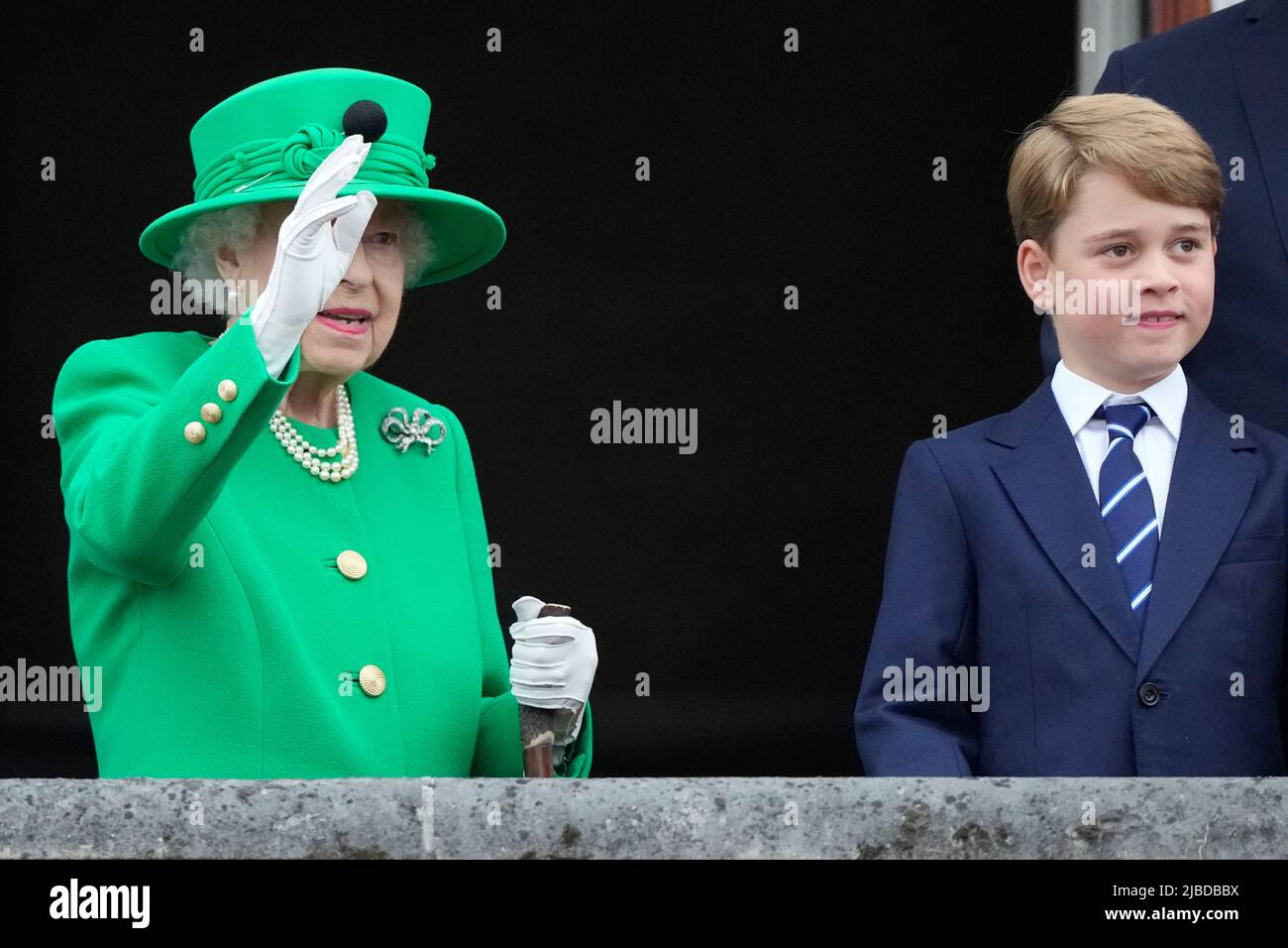 Platinum jubilee balcony sunday hi-res stock photography and images - Alamy
