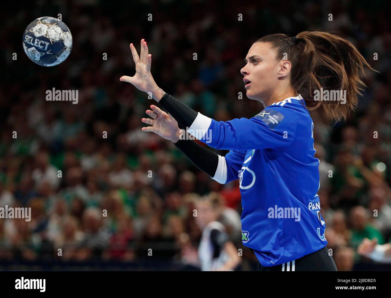 Laura glauser hi-res stock photography and images - Alamy