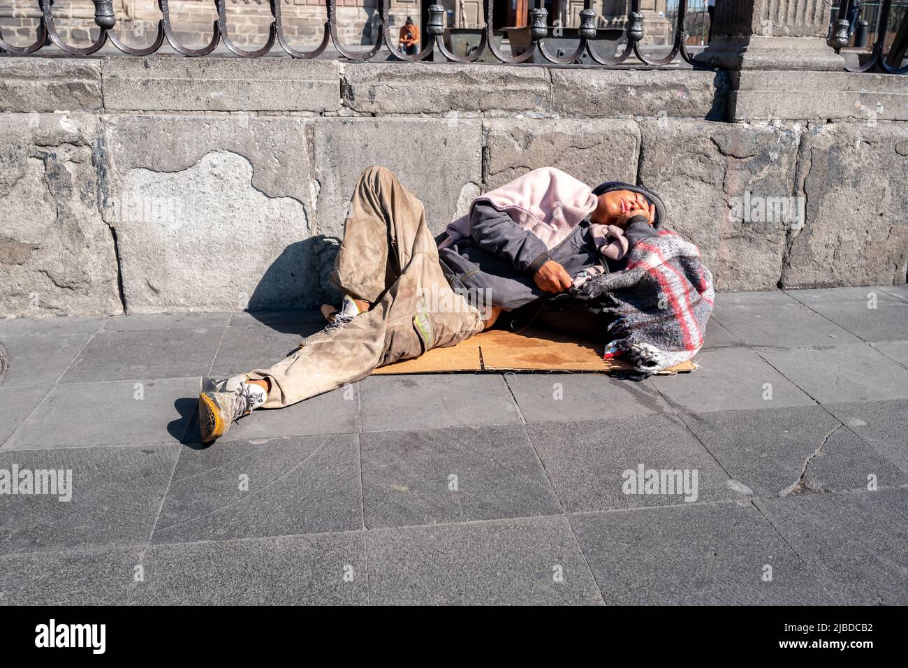 Mexico City, January 21st 2019: A homeless man sleeping in the Zocalo ...