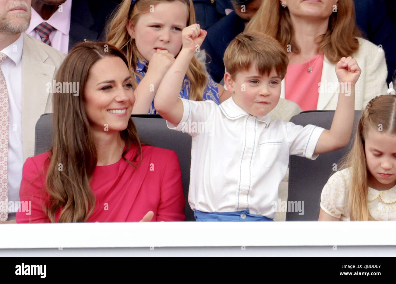 Prince Louis dances during the Platinum Jubilee Pageant in front of ...