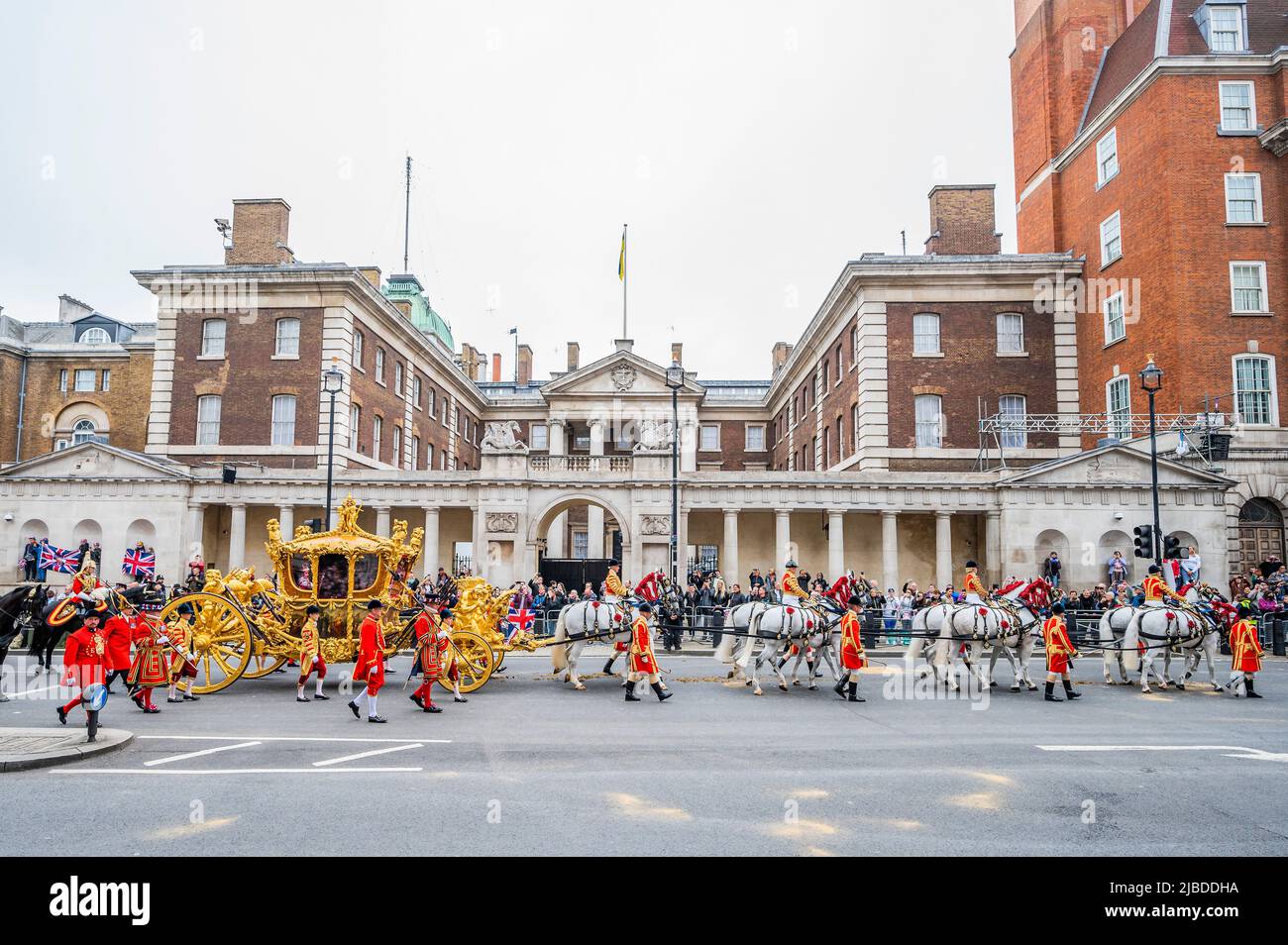 Royal state coach jubilee hi-res stock photography and images - Alamy