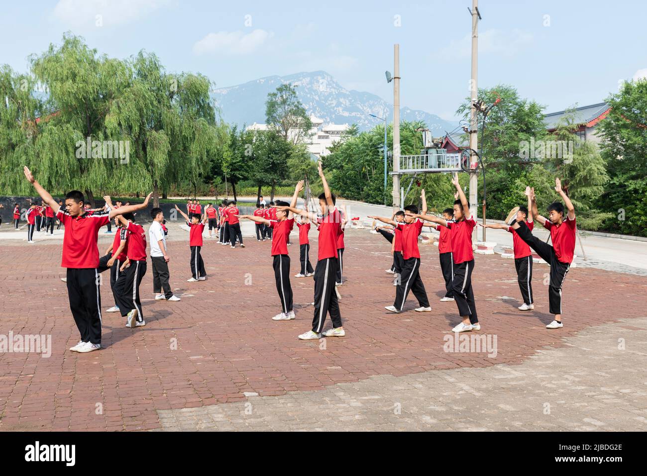 Disciples at the Shaoling Temple in Henan practice their kungfu ...