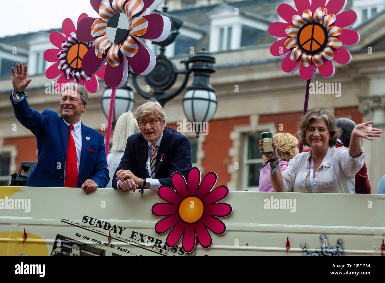 London, UK. 5 June 2022. Alan Titchmarsh, William Roache, Caroline ...