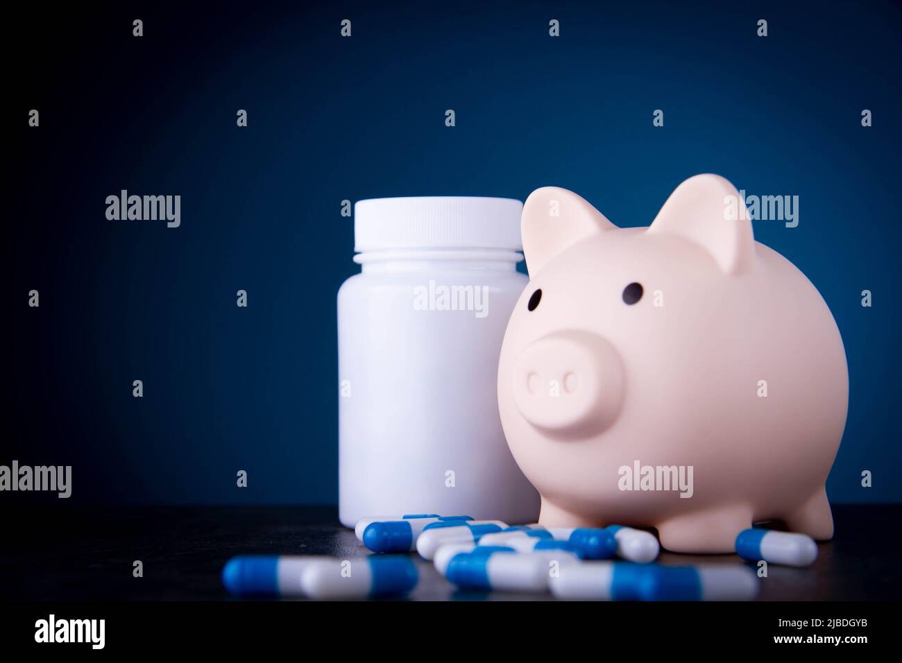 Medical funds hi-res stock photography and images - Alamy