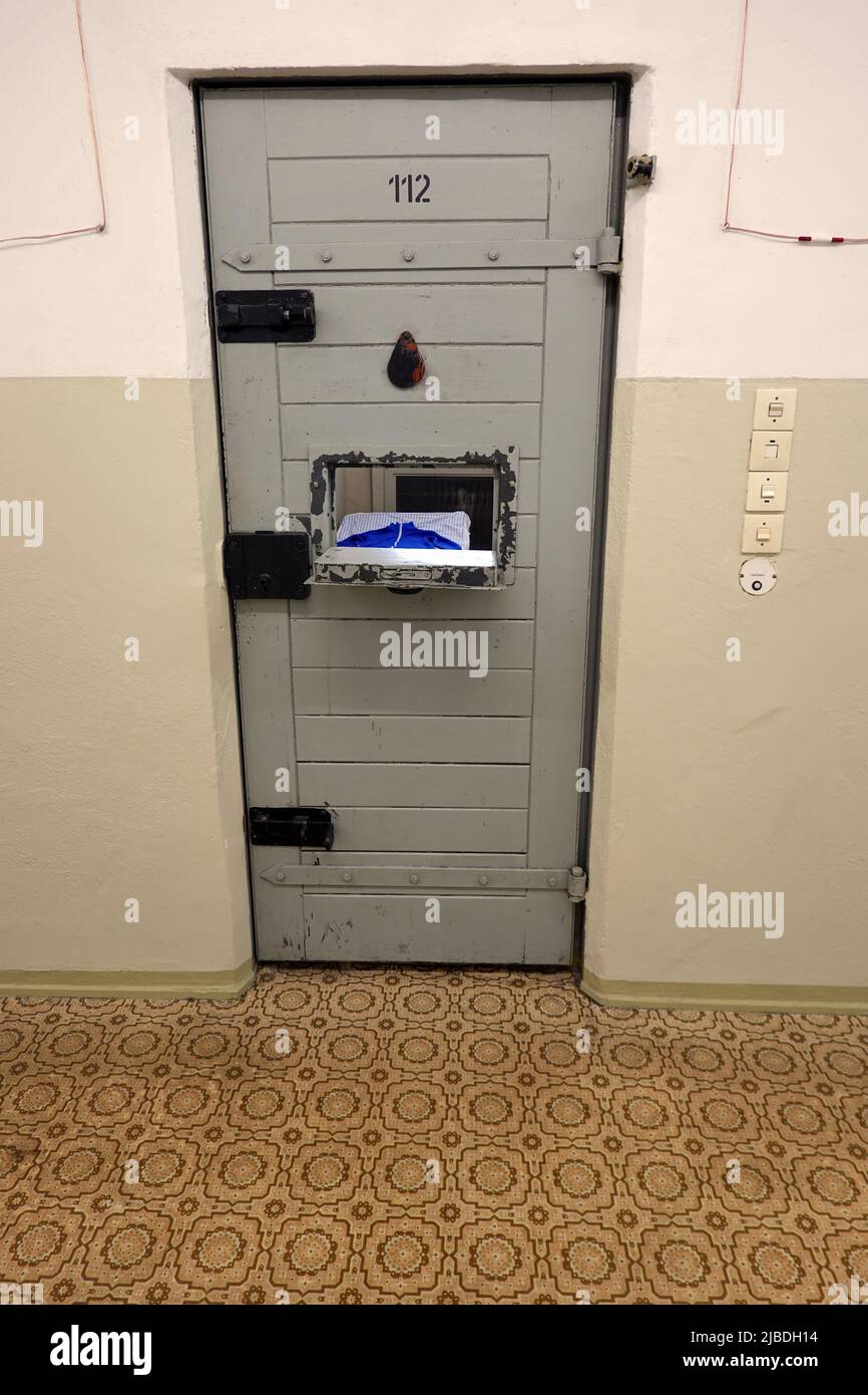 Confinement zelle hi-res stock photography and images - Alamy