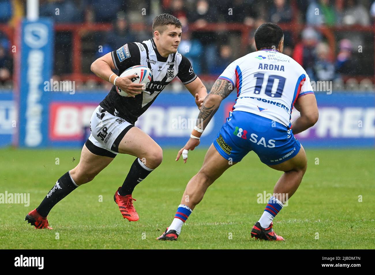 Connor Wynne (23) of Hull FC in action Stock Photo - Alamy