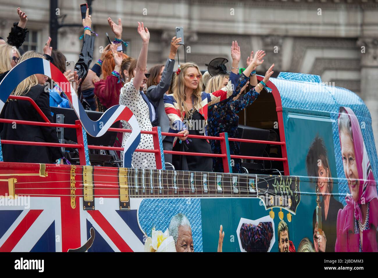 London, England, UK. 5th June, 2022. KATE MOSS is seen on a double deck ...