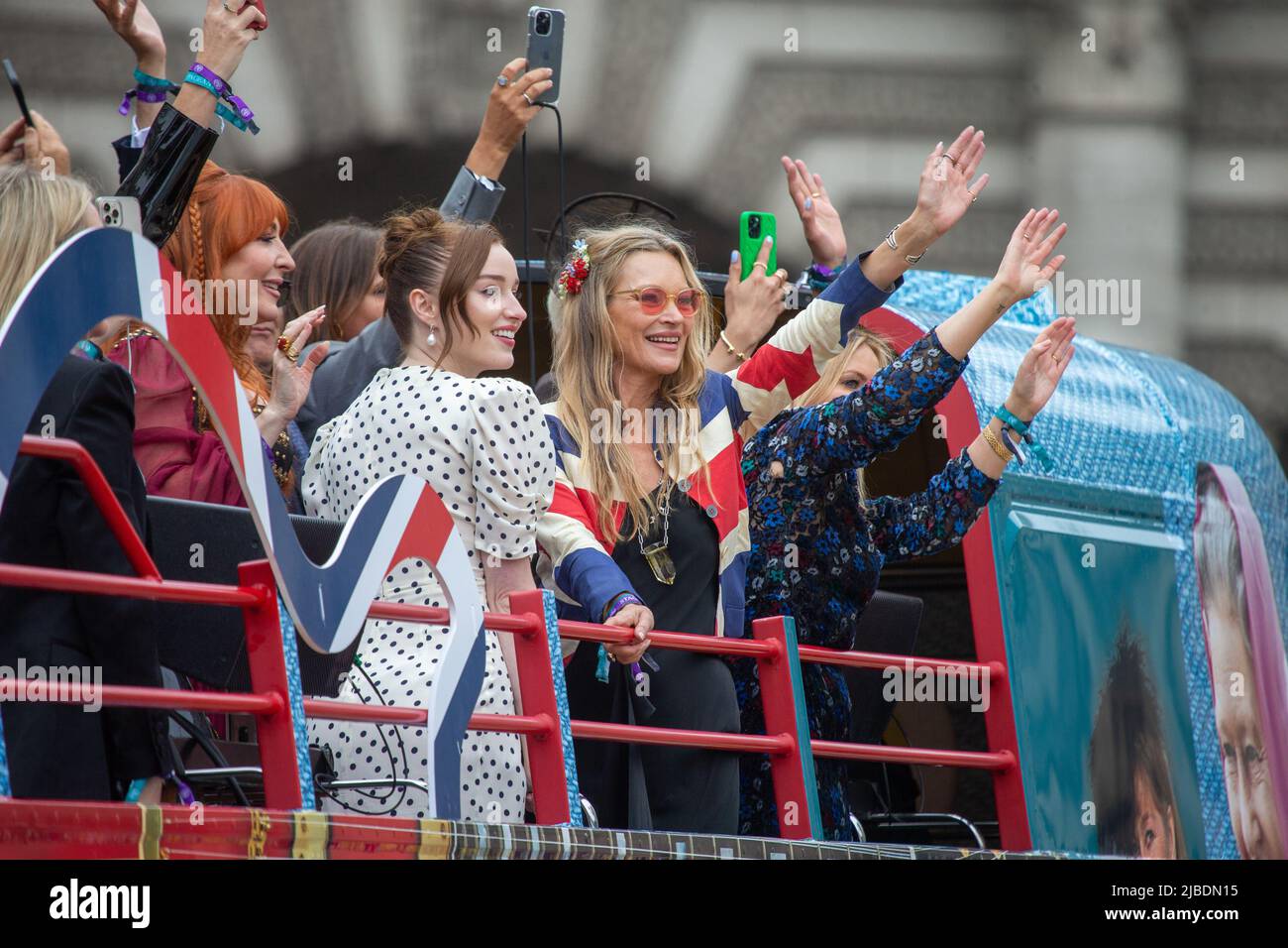 London, England, UK. 5th June, 2022. KATE MOSS is seen on a double deck ...