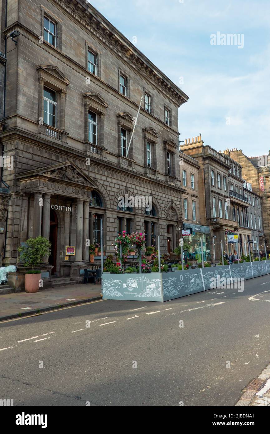 Edinburgh george street bar hi-res stock photography and images - Alamy