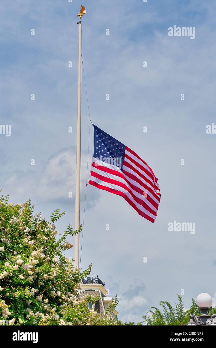 Respect flying flag half mast hi-res stock photography and images - Alamy