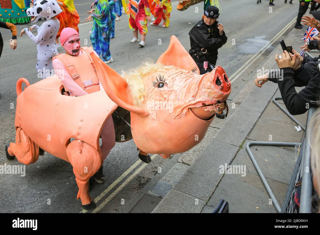 London, UK. 05th June, 2022. A cute pig approaches the crowds. The ...