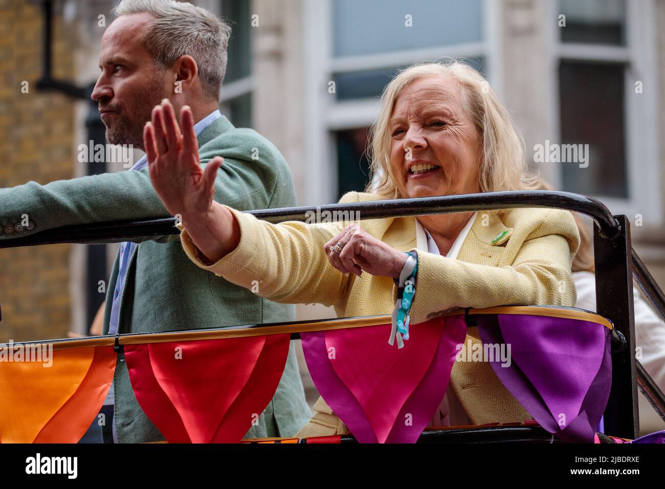 2000s bus hi-res stock photography and images - Alamy