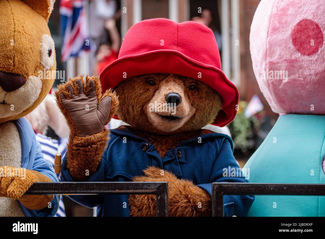 Queen paddington bear june hi-res stock photography and images - Alamy