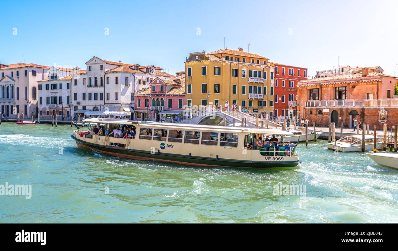 Venice grand canal with vaporetto passenger waterbus water bus hi-res ...