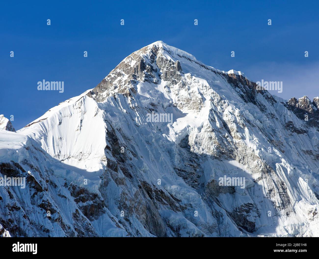 Mount Cho Oyu - way to Cho Oyu base camp - Everest area, Sagarmatha ...