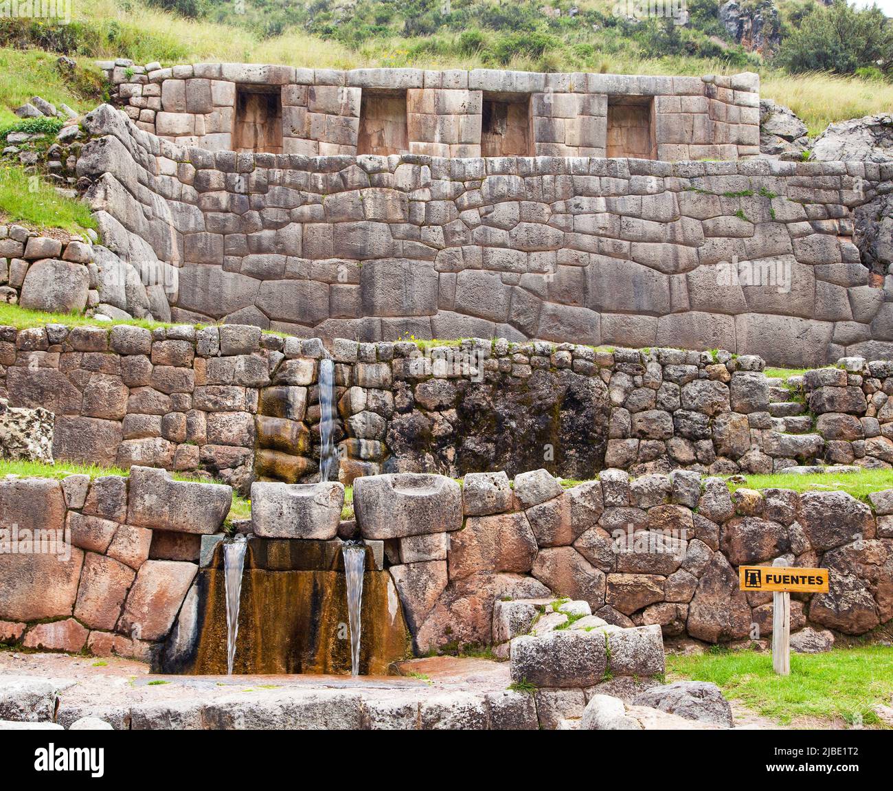 Tambo machay ruins hi-res stock photography and images - Alamy