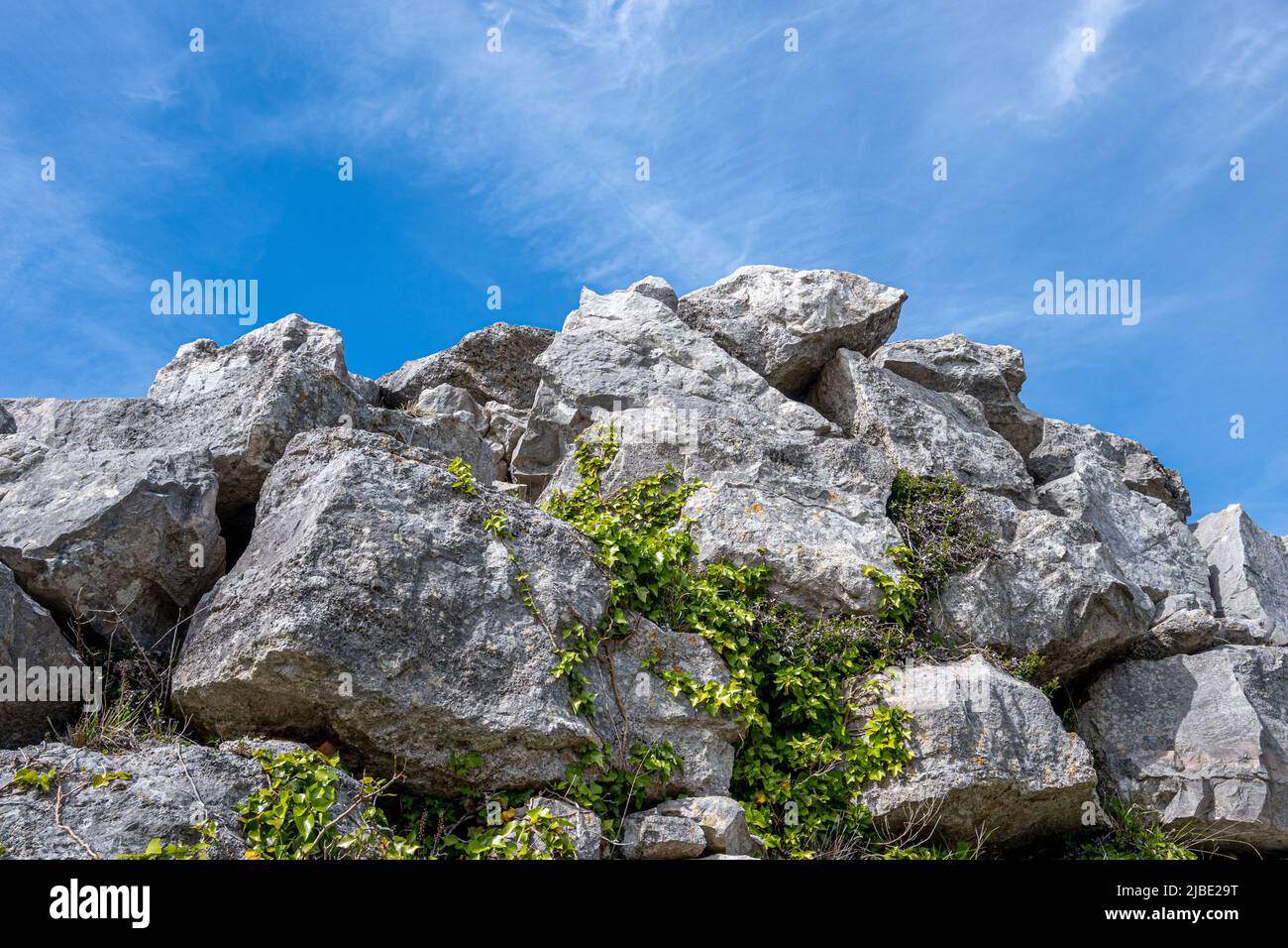 Rocks at Tout Quarry, Isle of Portland, Dorset Stock Photo - Alamy