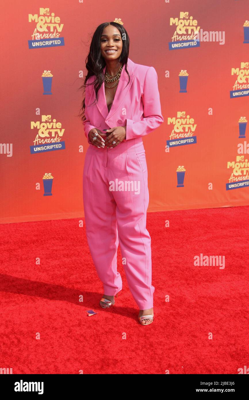 Yandi Smith-Harris attends the 2022 MTV MOVIE & TV AWARDS: UNSCRIPTED ...